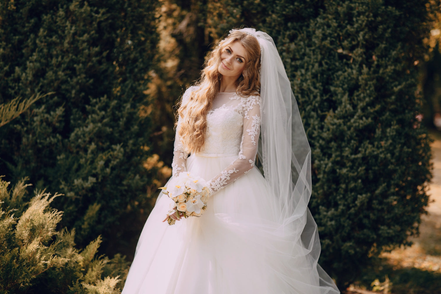 What Are the Benefits of Dry Cleaning for Wedding Dresses? – MyDressbox ...